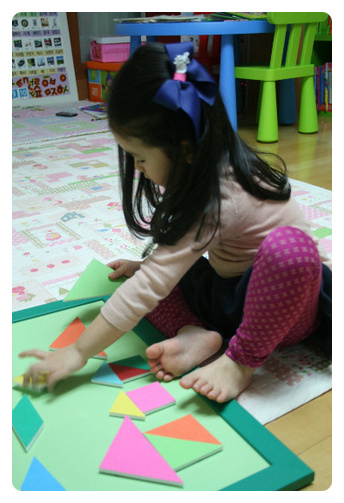 ♥엄마표교구♥ 칠교놀이탱그램 색종이 오려만든 7조각 자석칠교놀이로 다양한 모양을 만들어요 네이버 블로그