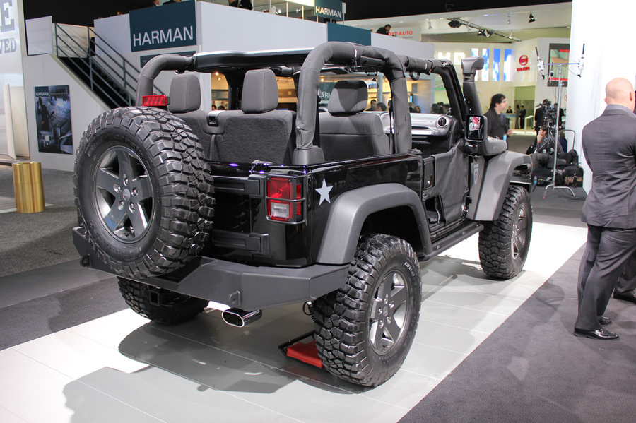 Detroit 2011: Jeep Wrangler Call of Duty: Black Ops Edition set for ...