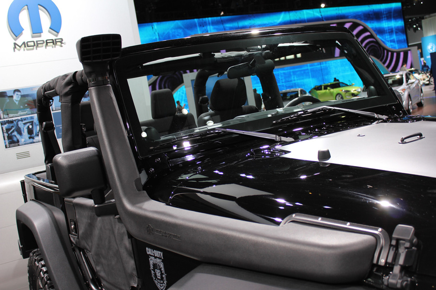 Detroit 2011: Jeep Wrangler Call of Duty: Black Ops Edition set for ...
