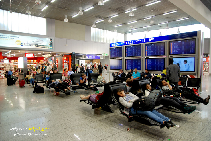 파리여행 여긴 루프트한자 공항인가 프랑크푸르트공항에서 파리 샤를드골공항 터미널1으로 네이버 블로그