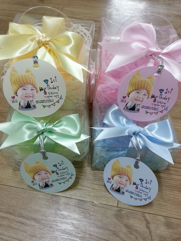 으네으네님이 보내주신 후기사진♥ 돌 답례 스티커 백일 답례품 돌잔치 답례품 스티커 돌 답례품 스티커 시안 돌테이블 꾸밈