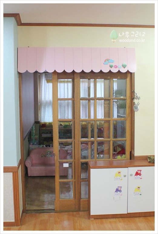 어린이집교실어닝현관어닝거실어닝주방어닝유치원교실어닝유치원환경구성어린이집환경구성예쁜어린이집예쁜유치원환경나무어닝