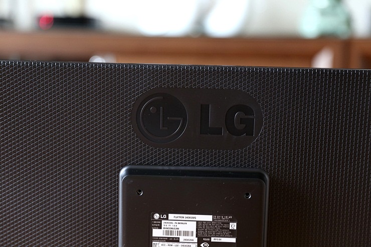 [LG] 가격 대비 훌륭한 성능의 광시야각 IPS 모니터 LG-24EA53 - IPS 추천/모니터 후기/리뷰/맥북에어 비교 ...