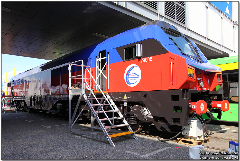 신조 디젤전기기관차 7600호대 (2) - 미국 최대의 철도차량 제작사인 GE사와 미국의 화물용 디젤기관차, 그리고 ...