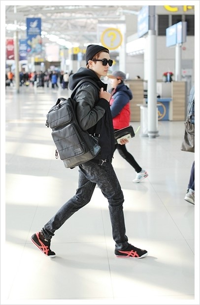 남자 연예인 공항 패션 정보 최신 유행 패션으로 해외여행 복장 코디하기 네이버 블로그