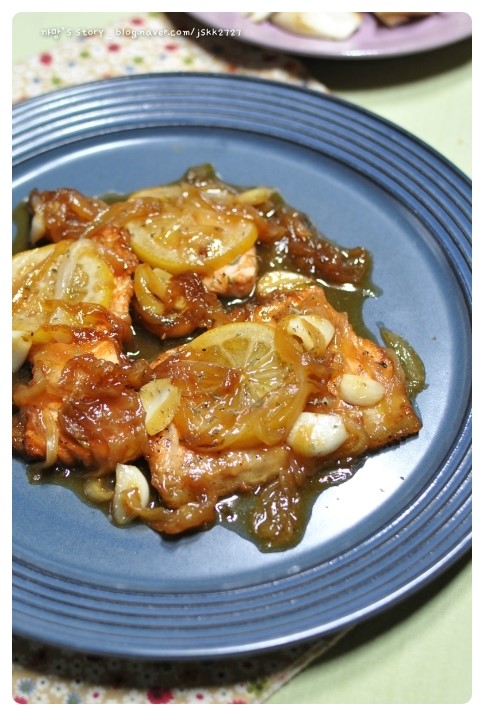 생연어 어떻게 구워도 다 맛있다 레몬간장소스 연어 스테이크 만드는 법 연어 소스 연어구이 레몬청