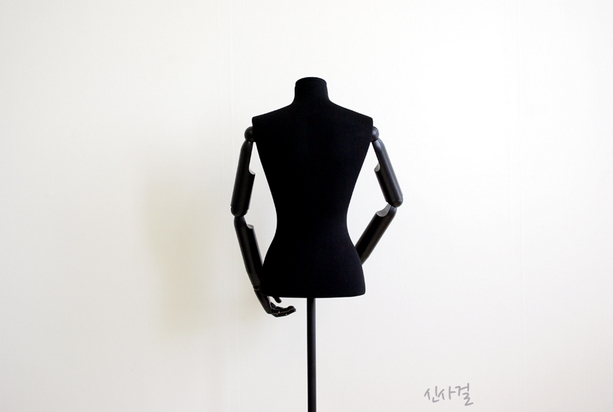 피노키오 관절 마네킹 블랙 검정 상체 우레탄 상반신 여성 여자 마네킨 옷가게 인테리어 디스플레이 용품 제작 가능 네이버 블로그