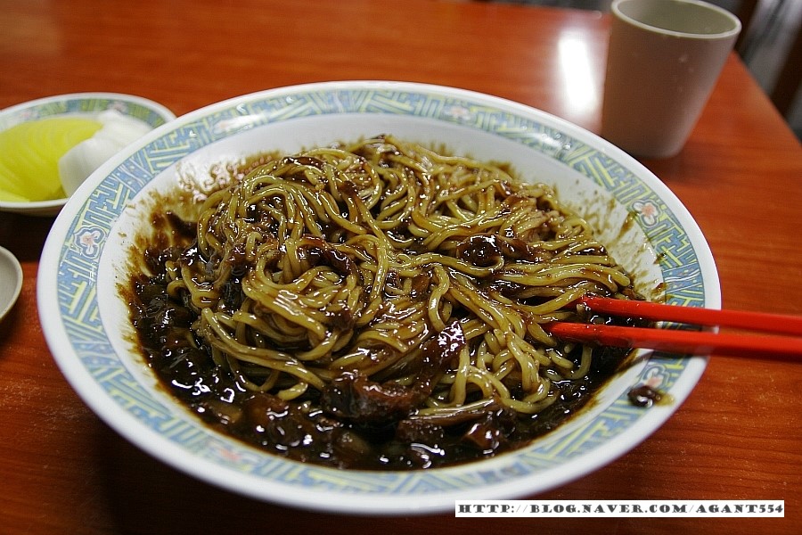 서울짜장면맛집 40년전통의 "안동반점"과 살아있는 수타면 "신성각" : 네이버 블로그