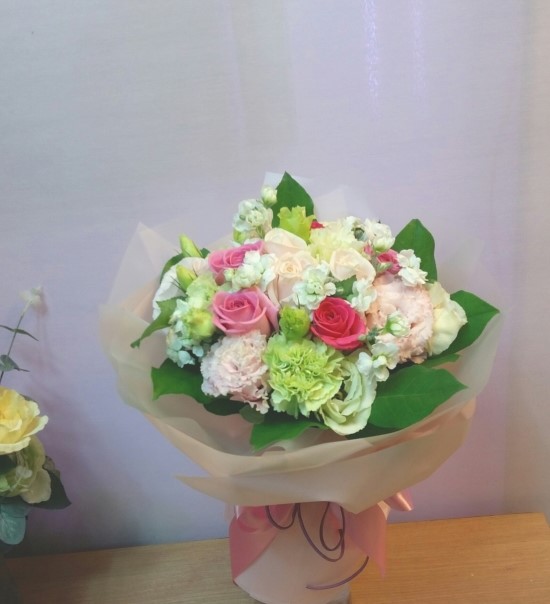 등촌역꽃집강서구꽃배달발산역근처꽃집강서구꽃집강서구꽃가게 각종기념 꽃다발입니다오늘의 여친의 생일 선물로 남친께서