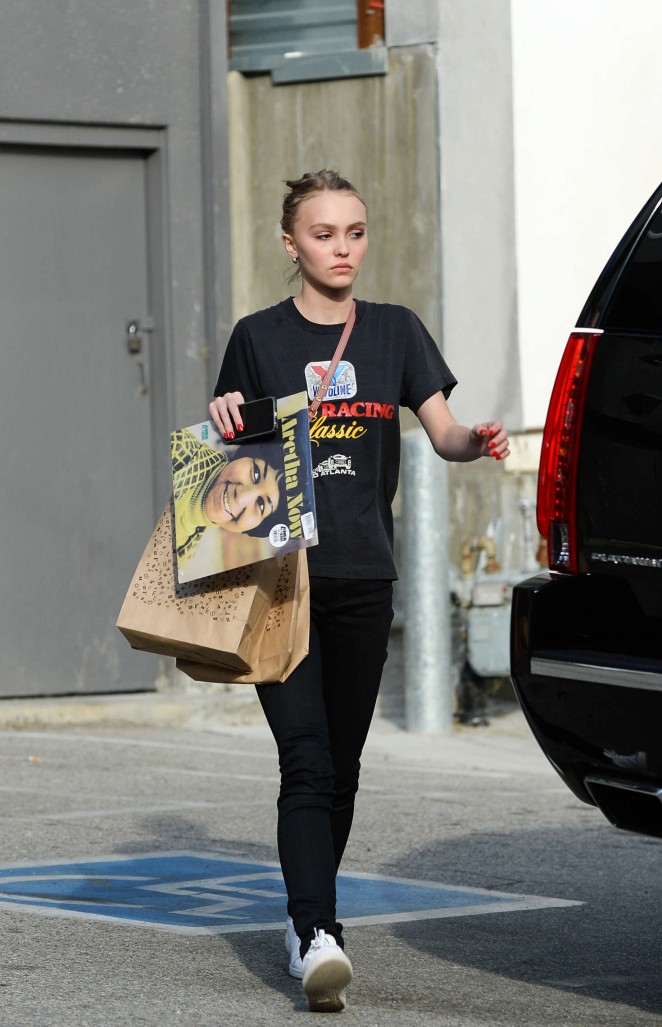 릴리 로즈 뎁 Lily Rose Depp : 네이버 블로그