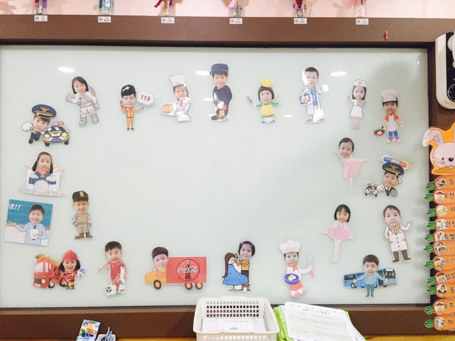 느리쌤 유치원 6월 환경판 우리동네 환경 구성 부모참여 수업 교실 꾸미기 우리동네 모빌 박스로 만들기 네이버 블로그