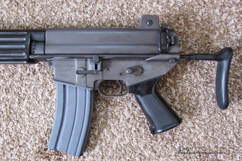 대우 DAEWOO K1 (AR-110C) 5.56 x 45mm 소총 스냅 사진 : 네이버 블로그