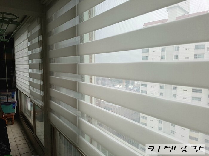 영등포구 문래동 당산동 양평동 블라인드 커튼 암막 롤스크린 콤비 우드 브라인드 커텐 영등포 당산동 당산에스에이치빌 베란다 콤비