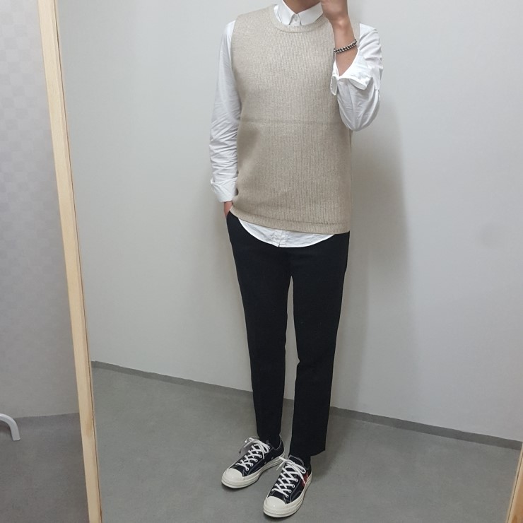 남자 니트조끼 코디화이트셔츠슬랙스꼼데가르송 척테일러 컨버스 유뱅의 데일리룩 블로그 네이버 블로그