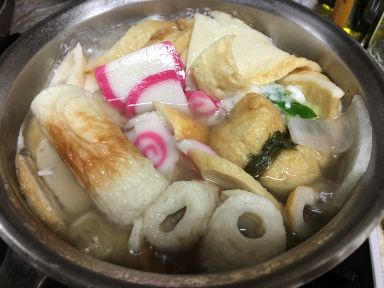 간단한 일본식 오뎅탕 끓이기 + 아카가마보코 + 나루토마끼가 들어가면 굿 ~! : 네이버 블로그