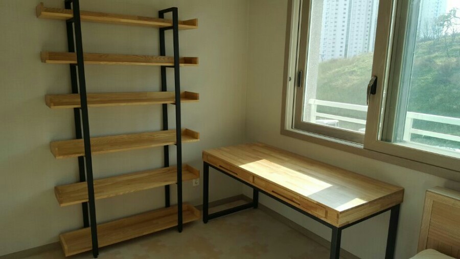 파주운정 나무와풍경의 맞춤 철재프레임 책상 책장 배송샷 네이버 블로그
