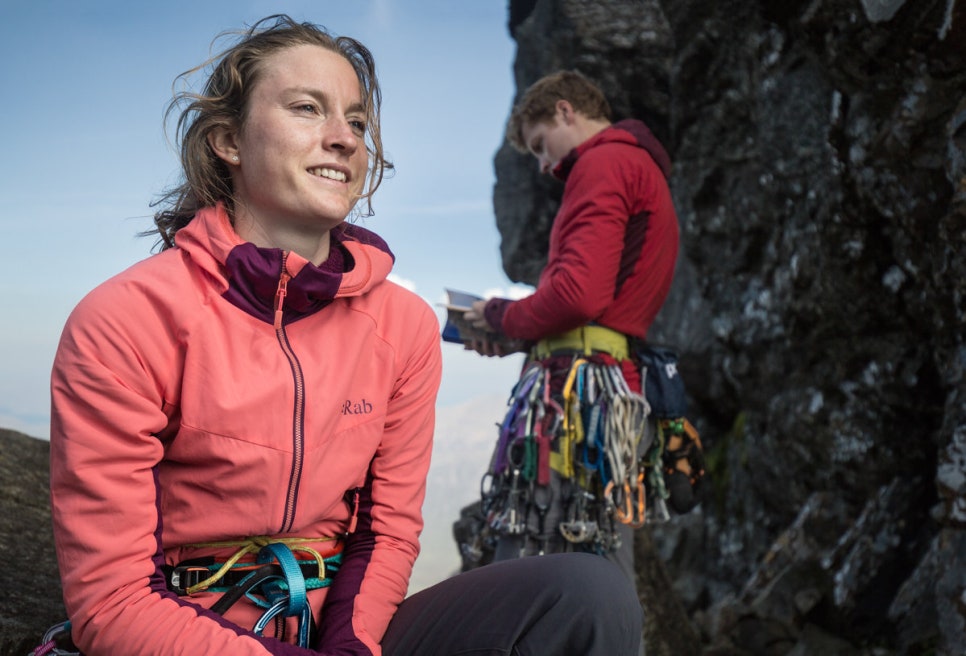 따뜻하고 편안하게 산을 오르자 랩 알파 플럭스 자켓 (Rab Alpha Flux Jacket) : 네이버 블로그