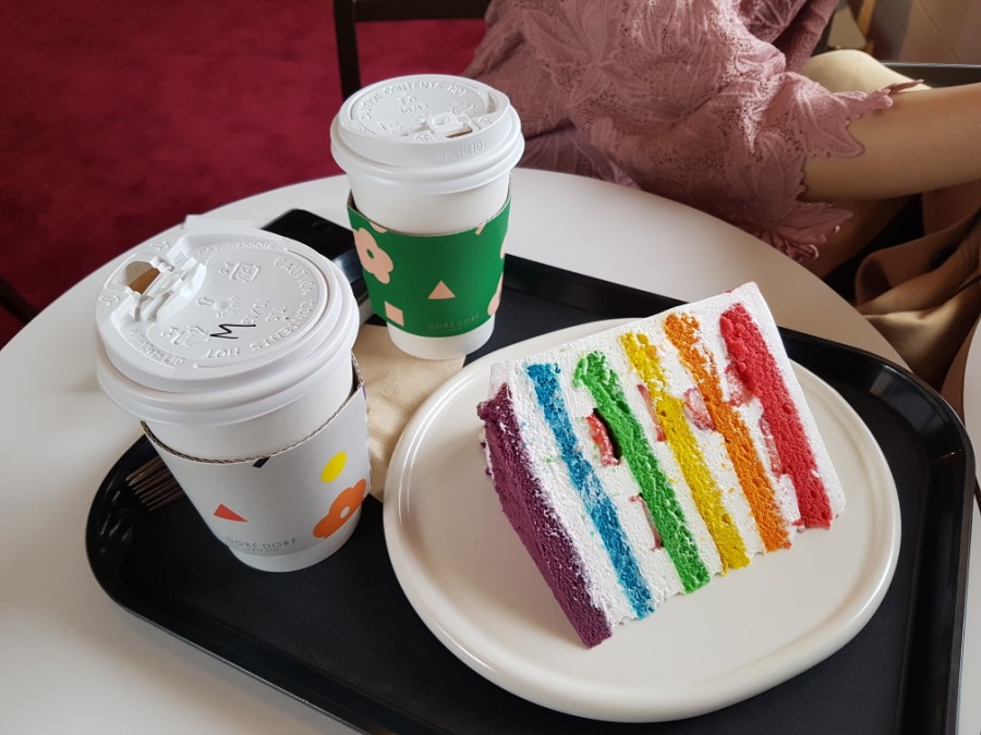 가로수길 도레도레 레인보우케이크와 음료 메뉴 & 가격 : 네이버 블로그