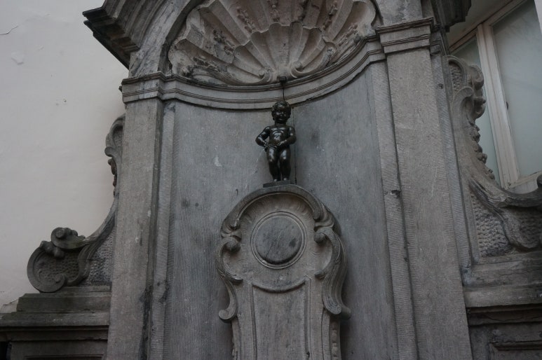 베네룩스 3국 벨기에 여행 브뤼셀 여행 오줌싸개 소년 동상 Manneken Pis 네이버 블로그