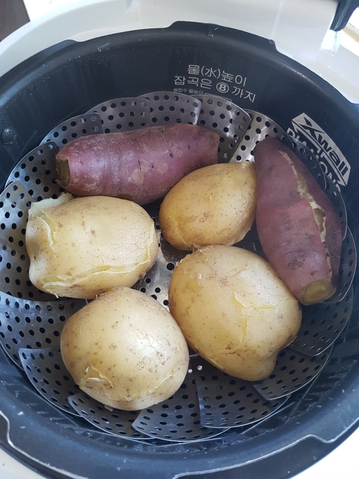 쿠쿠밥솥 만능찜 기능을 이용한 감자찌기 고구마찌기 네이버 블로그