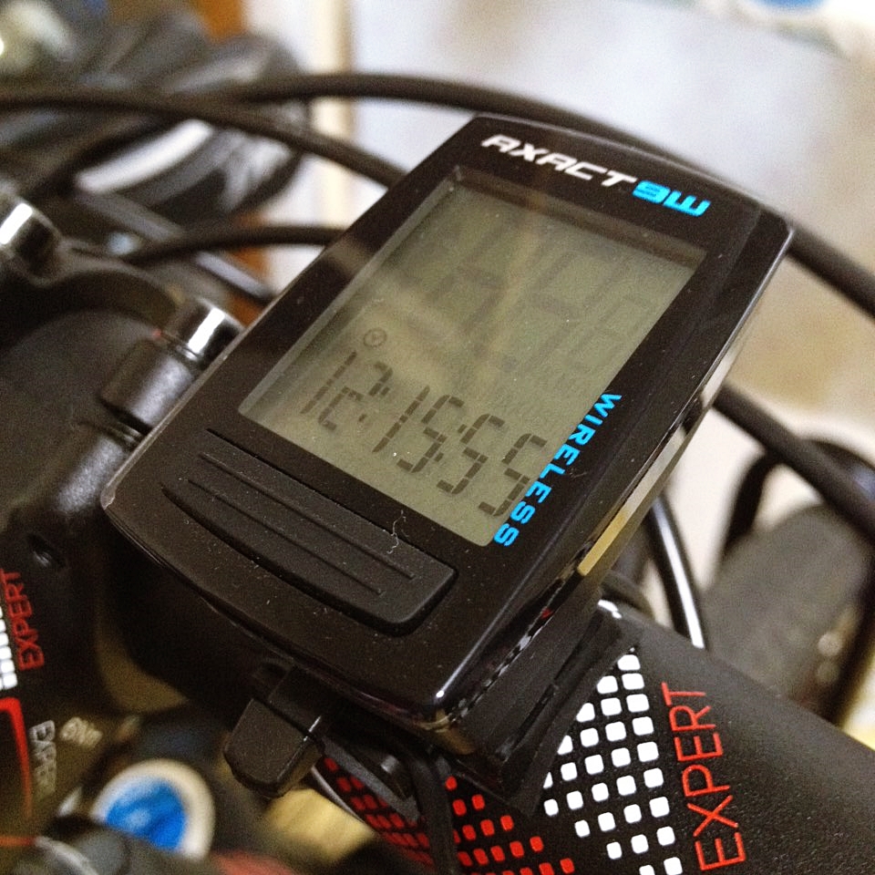 자전거 자이언트 악삭트 무선 속도계 AXACT 9W 간단리뷰 : 네이버 블로그