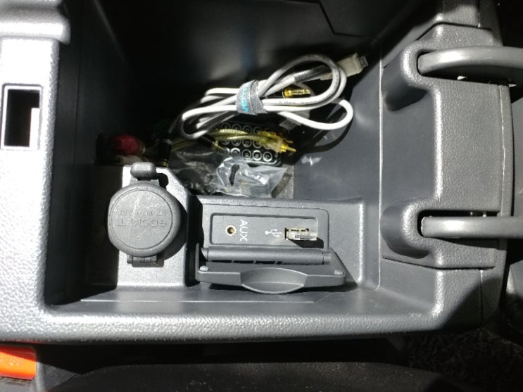 QM5 오디오 USB 추가 - 코스모모터스 : 네이버 블로그