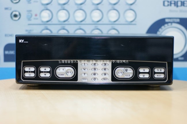 중고노래방반주기 금영 KMS-150B 중고반주기 금영노래방기기 중고노래방기기 필통반주기 부스노래방 코인노래방창업 : 네이버 블로그