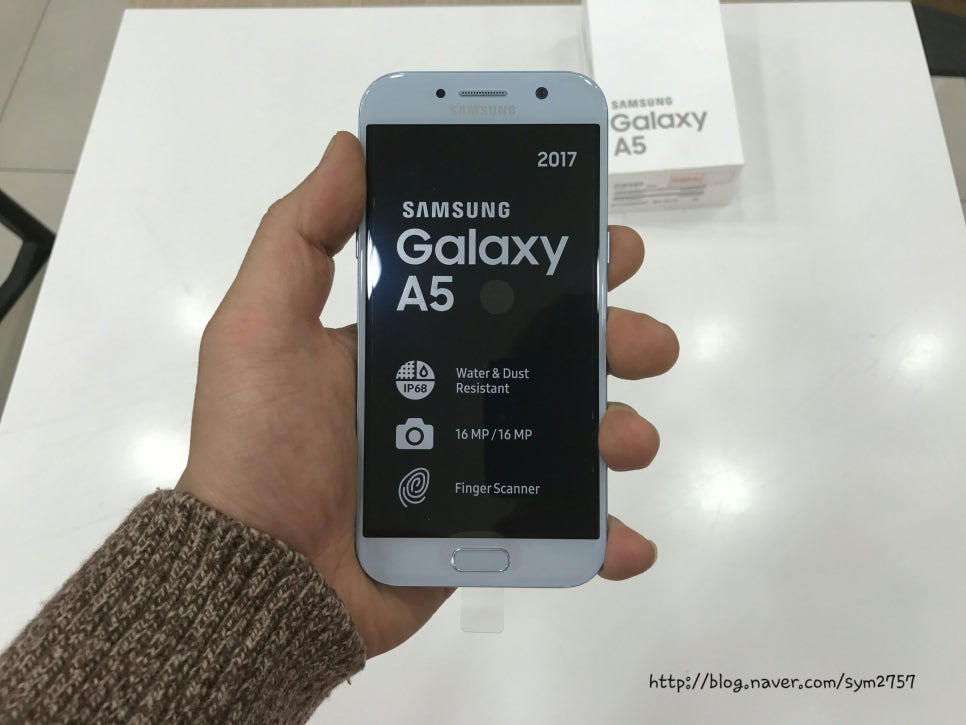 갤럭시 A5 2017(SM-A520) 블루 미스트 개봉기, 리뷰 : 네이버 블로그