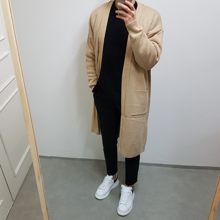 베이지 남자 롱가디건 코디오버핏 부클니트슬랙스알렉산더맥퀸st 오버솔 스니커즈 유뱅의 데일리룩 블로그 네이버 블로그