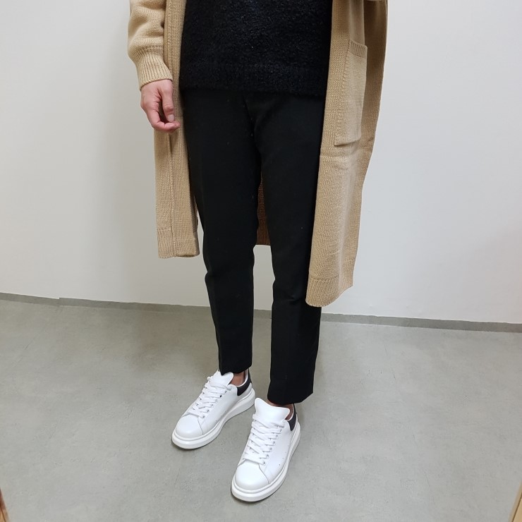 베이지 남자 롱가디건 코디오버핏 부클니트슬랙스알렉산더맥퀸st 오버솔 스니커즈 유뱅의 데일리룩 블로그 네이버 블로그