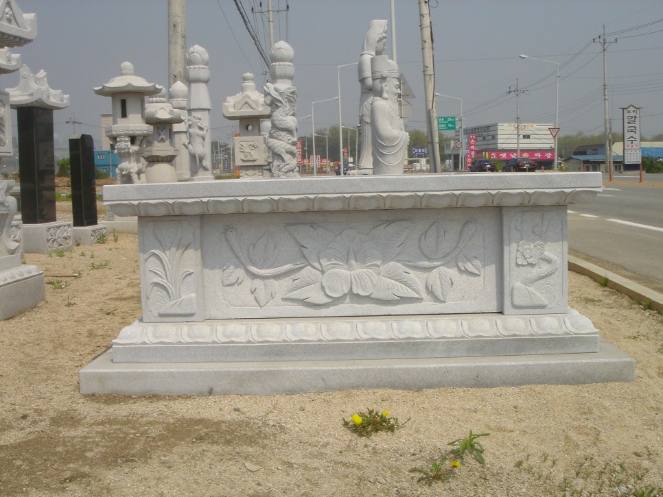 ※둘레석/매장묘관리 둘레석제작은 신라석제 : 네이버 블로그