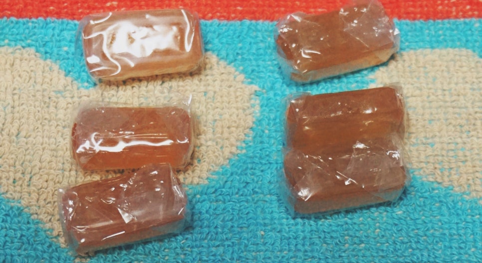 감기 사탕 목에 좋은 캔디 유칼립투스 오일과 멘톨 덕분에 시원한 Honees 네이버 블로그