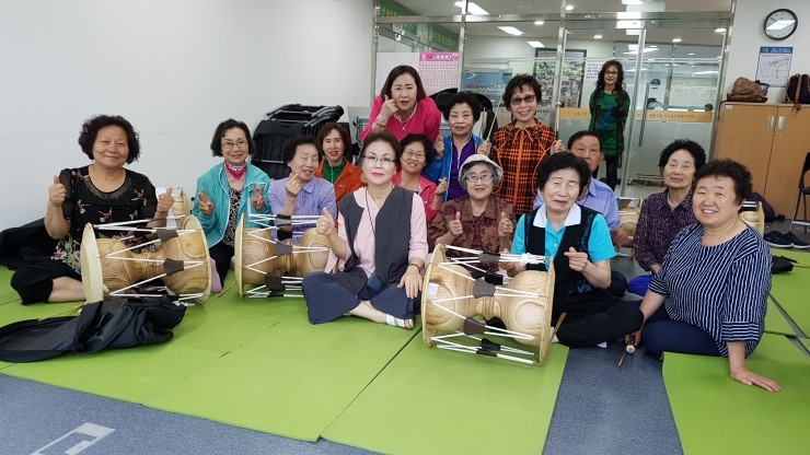 2018. 5. 31 사근동노인복지센타 ( 장구교실 ) : 네이버 블로그