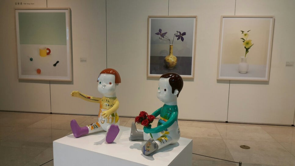 BNK부산은행 본점 1층 BNK아트갤러리, ‘COLORFUL DAYS’展/부산여행 : 네이버 블로그