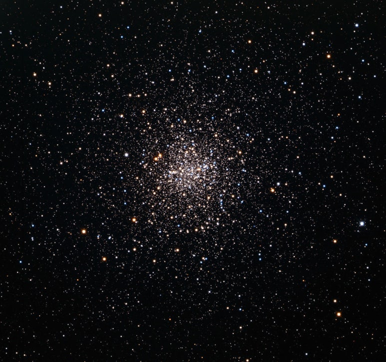 태양계에서 가장 가까운 구상성단(Globular cluster), 메시에 4(Messier 4) : 네이버 블로그