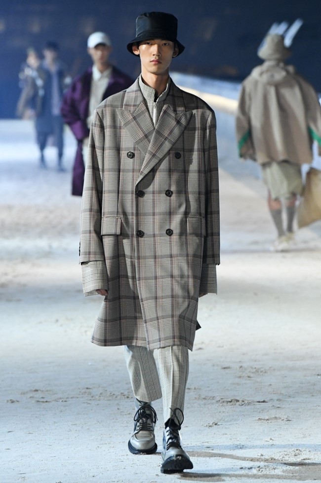 서울패션위크 디자이너 우영미 솔리드옴므 2019 Ss Collection 네이버 블로그
