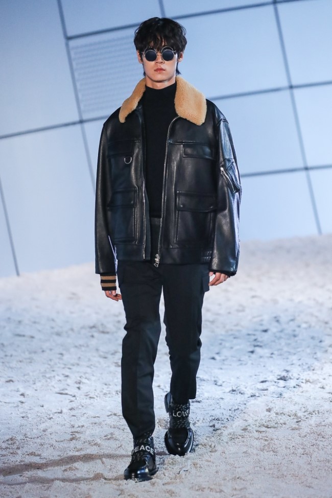 서울패션위크 디자이너 우영미 솔리드옴므 2019 Ss Collection 네이버 블로그
