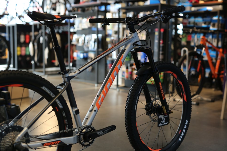 19년 자이언트 페덤 Fathom 1 19y Giant Fathom 1 중급용mtb 대구 자이언트 자전거는 바이크스토어