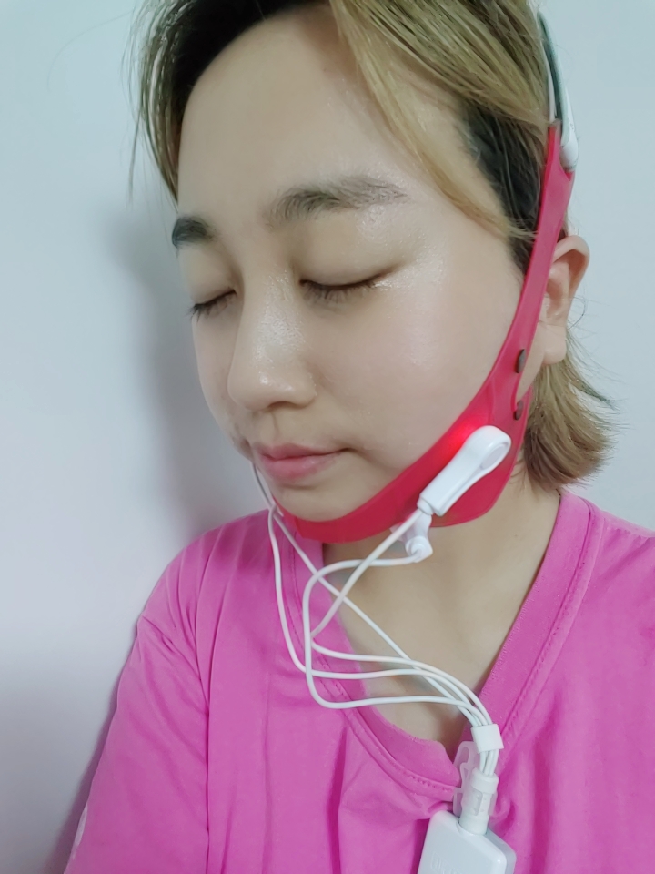 얼굴 리프팅 밴드 기구 사용후기 시그니처 V Care 밴드로 간단하게 리프팅 효과를 Feat 더유핏 리프팅밴드