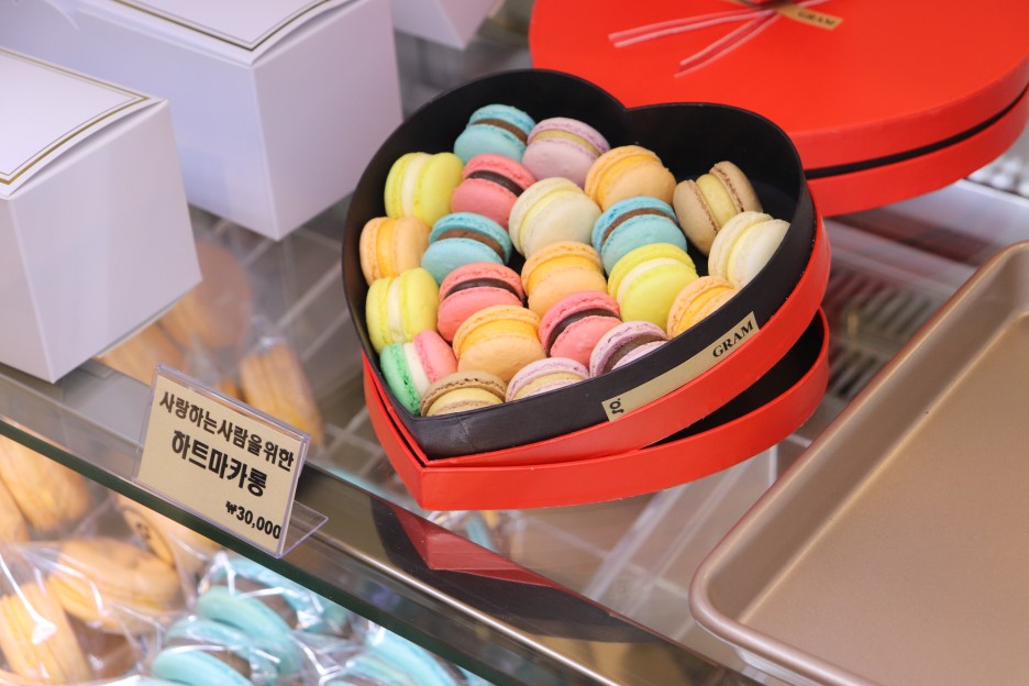 홍대 마카롱 카페 아쉬움이 있던 곳 g, 그람 : 네이버 블로그