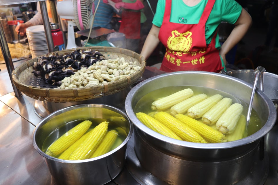 대만 현지 먹거리 밤문화 닝샤야시장! 달달한 옥수수 취향저격 : 네이버 블로그
