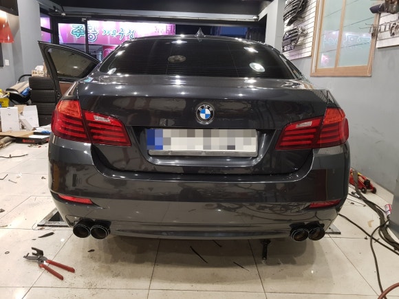 [구미배기튜닝 엠펙트]BMW F10 520D 순정형 듀얼배기와 JSR소리박 장착! : 네이버 블로그