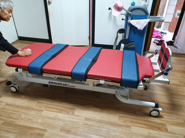 틸트테이블 틸팅테이블 기립경사테이블 근전도검사테이블 재활치료테이블경사침대를 납품하였습니다 네이버 블로그