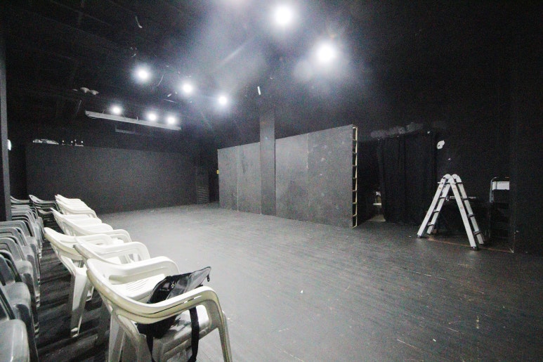 강남역삼역스튜디오임대무권리연습실매물강남언주역개인작업실층고높은연극연습실댄스연습실저렴한극단음악작업실pt샵체육축구