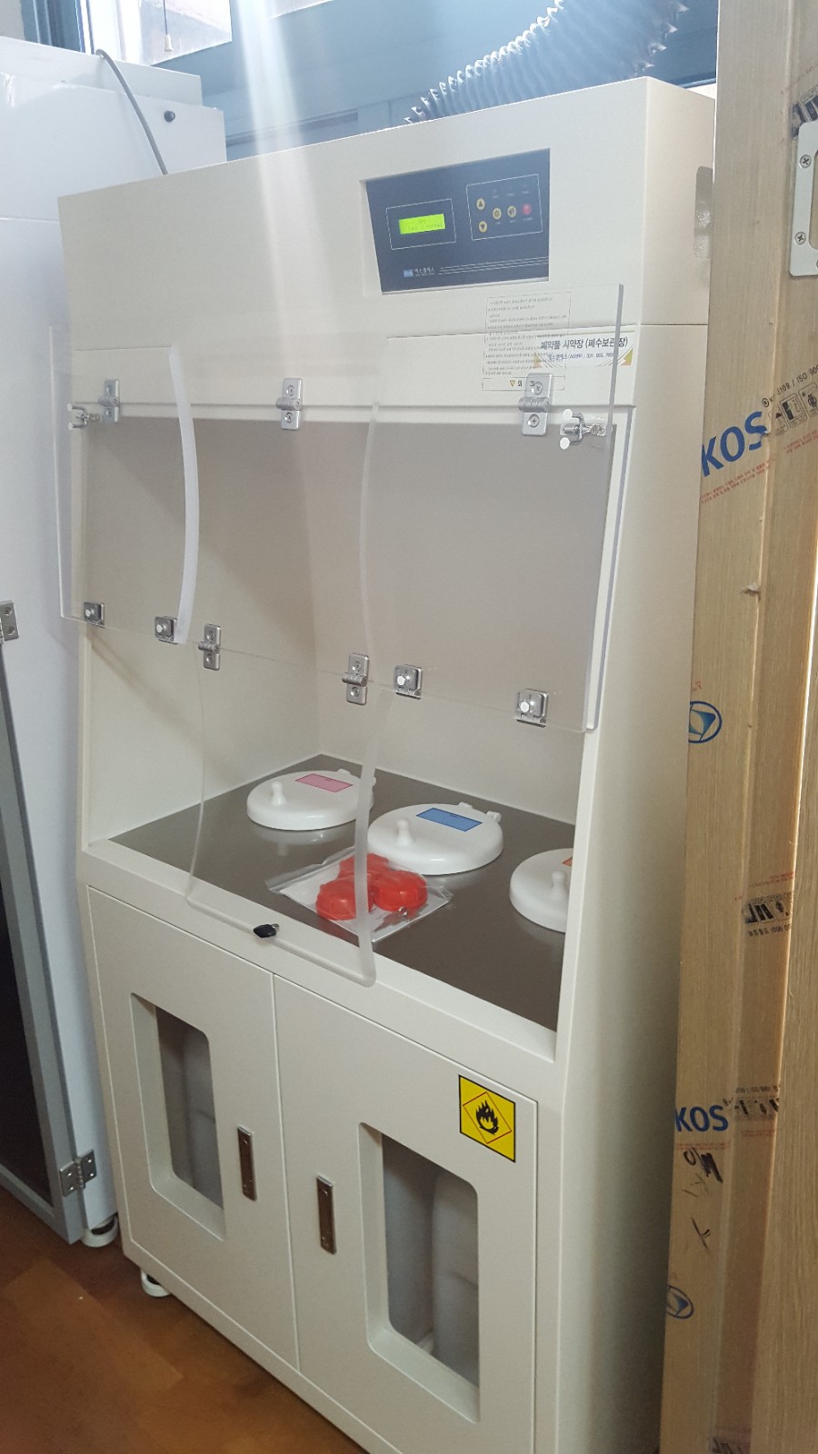 [에스엠에스] 폐약품시약장/폐수시약장/폐수보관장 과학실 납품 사진 : 네이버 블로그