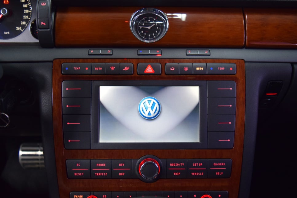 [마틴네비] 폭스바겐 페이톤 마이비 MS1400 아틀란 셋탑 네비게이션 후방카메라설치장착 페이톤 오디오고장수리 순정네비게이션 ...