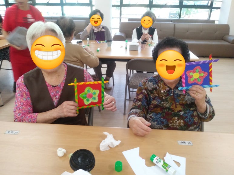 20190925 수요일 액자만들기색종이접기만다라색칠하기인지활동프로그램대구남구주간보호대구수성구주간보호어르신주간보호