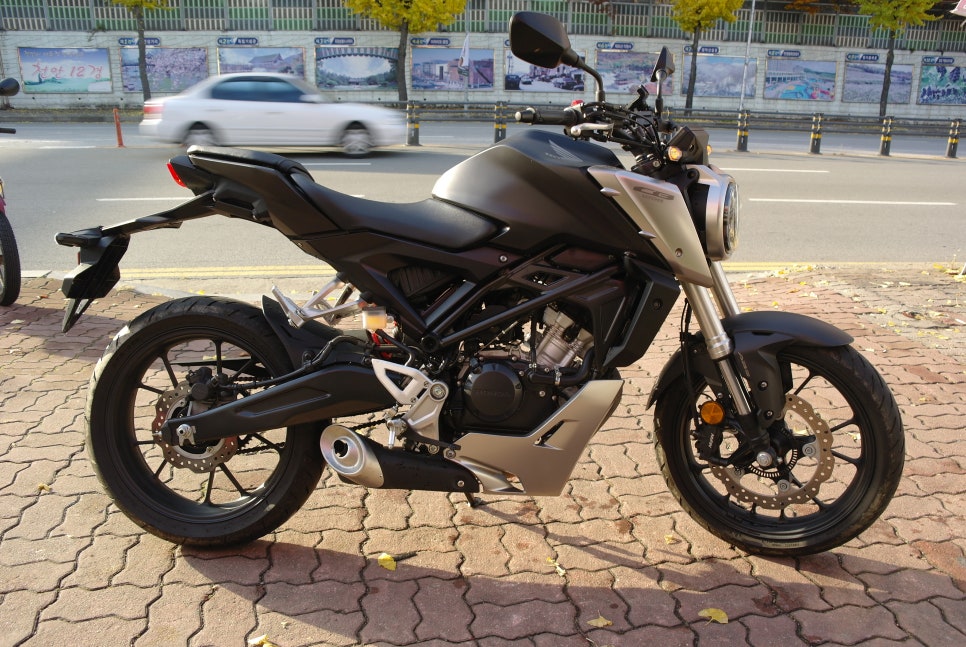 [천안중고오토바이] 혼다 CB125R 18년식 메뉴얼 중고바이크 분양 상태 깨끗 : 네이버 블로그