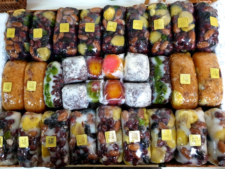 부산예단떡정관이바지신행선물떡신행답례결혼회사답례부산고급이바지고급보자기포장노리개포장국산1등급찹쌀수제떡집이바지전문