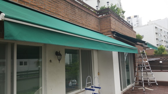 용인시 기흥구 청덕동 물푸레마을 아파트 접이식 어닝 천갈이 용인 어닝 천막 가격 용인 어닝 설치비용 용인 어닝 용인